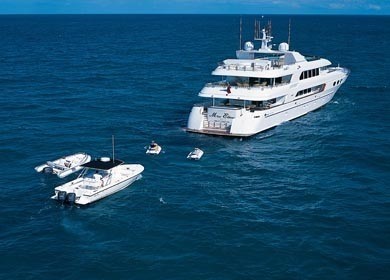 Yacht RELENTLESS, Trinity | CHARTERWORLD Luxury Superyacht Charters